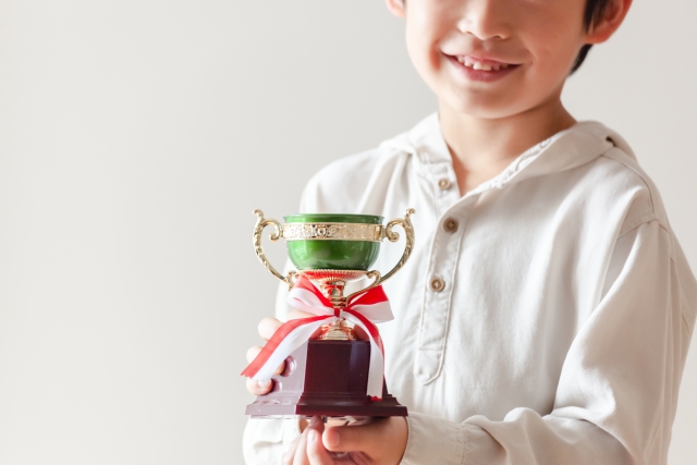 【四谷大塚】2025年11月「全国統一小学生テスト」で全国1位を輩出！その秘訣とからくりを現役塾講師が徹底解説 | 頭のいい子のつくりかた